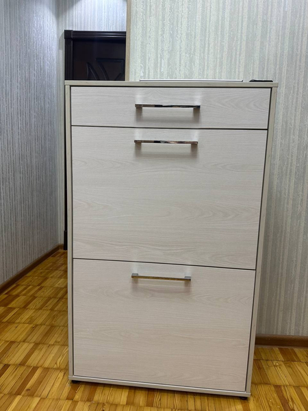 Продам  обувной шкаф