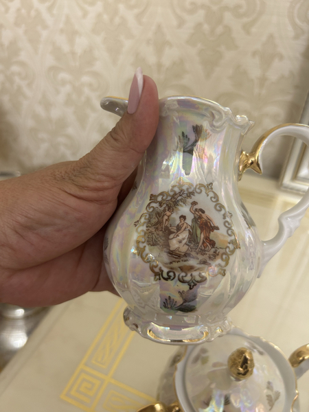 Продам кофейный сервиз Мадонна (оригинал )