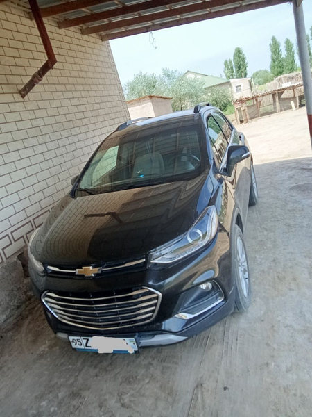 Tracker 1, Avtomat karobka, Kraska radnoy, 95000km jurgen. Benzin,met