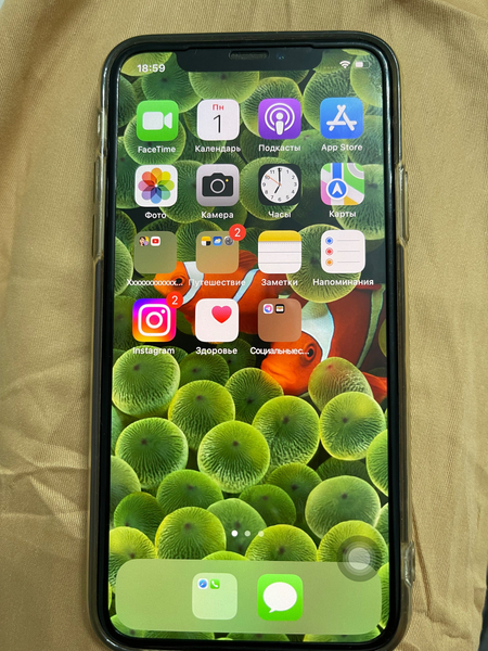iPhone Xs в хорошем состоянии 64 Gb