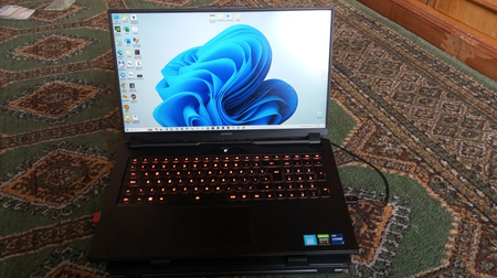 AORUS 17 XE4 Gigabyte