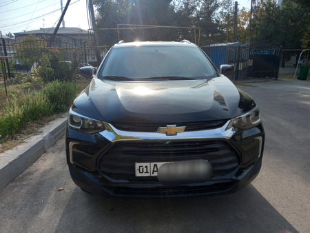 Trekker sitiladi 2022 yil 23 ming yurgan narxi 16500 qora rang