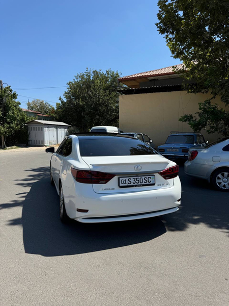 Leksus 350 fuil pazitsiya 2013/15 (arenda/naxt)
