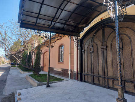 Покраска варот перила навес  perila naves darvoza kraskalash boyash