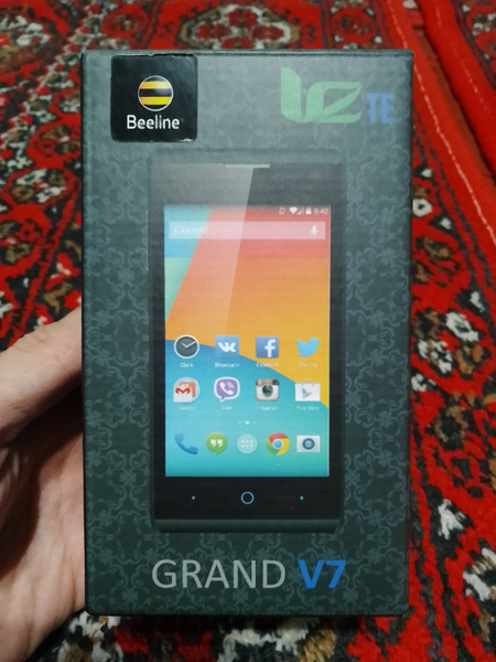 Смартфон UZTE GRAND V7 на запчасти