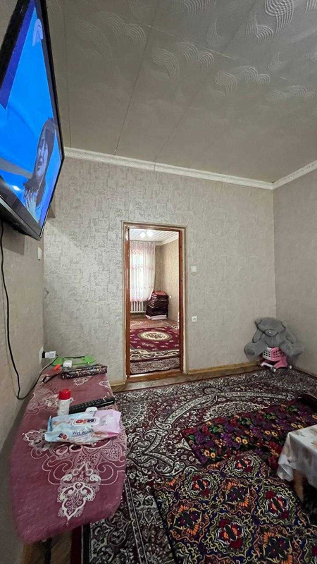 Юнусабад-11 квартал,  2в 3/4/4, Мегапланет 50 м², среднее состояние