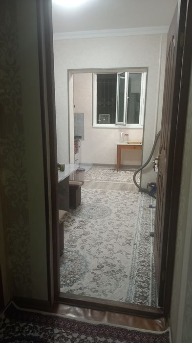 Юнусобод 9кв 4/2/9 Сотилади