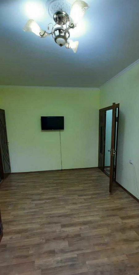 Arenda oylaga serglida 300$