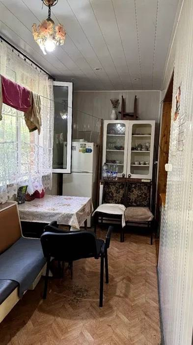 Чиланзар Г9А 2х комнатная ор-р Фархадский базар балкон 1.5*3