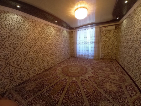 Продается квартира расположен в центре города Нукуса,имеються все необ