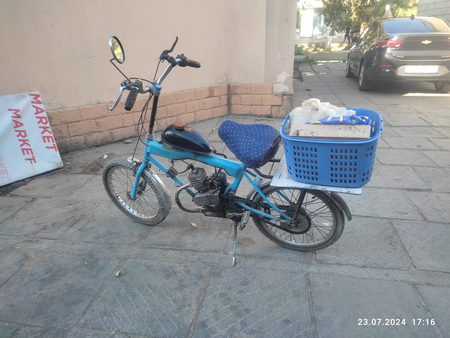 Velomotor sotiladi