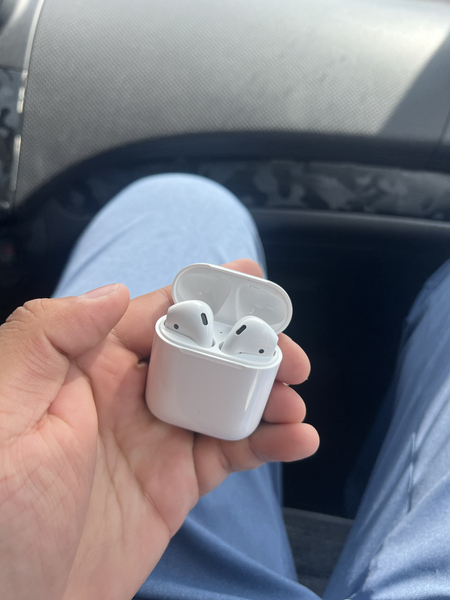 Продается Airpods 2.1