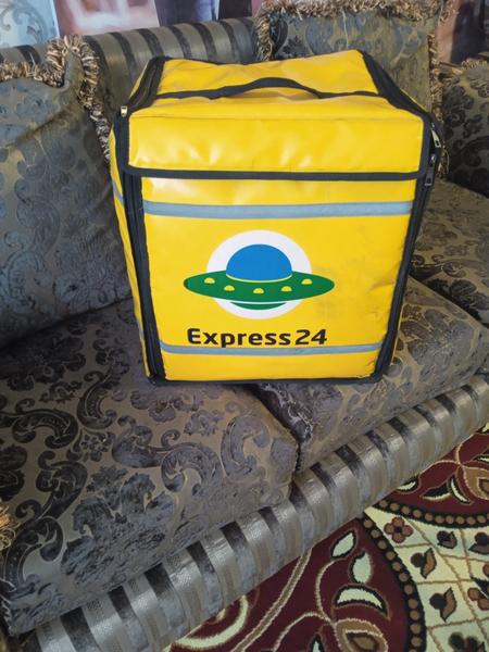 Termo Sumka dastafka uchun express 24 sumkasi holati yaxshi