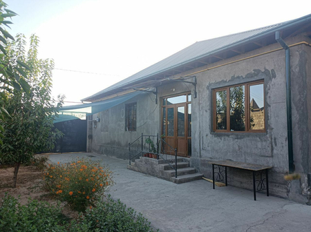 Кибрайский район продается дом