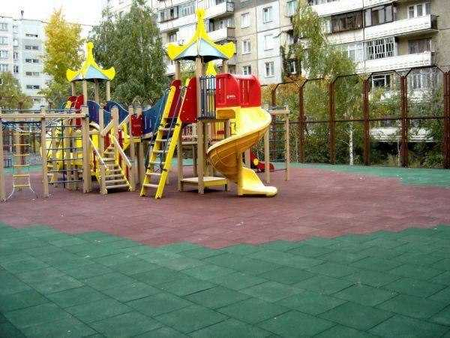 Резиновое покрытие для детского сада и площадки