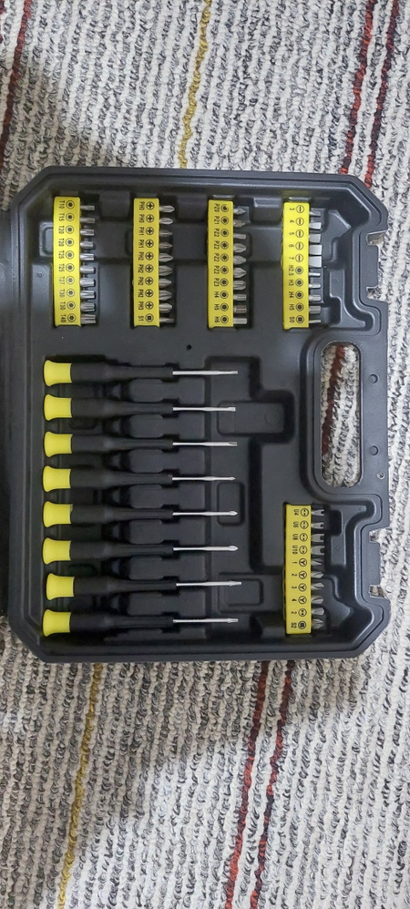 Otverka nabor WMC TOOLS 1065 sotiladi! 65 donalik nabor.