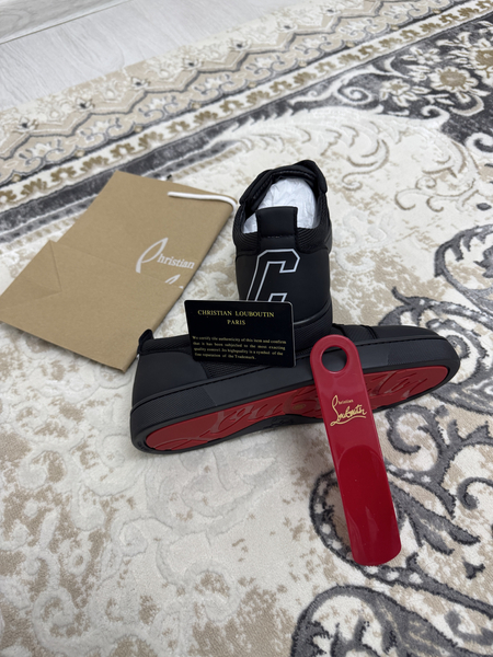 Кеды от Louboutine