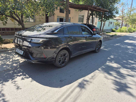 Продается машина Dong Feng aeolus shine 1.5