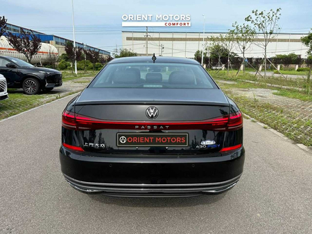 VW Passat Long Plug in Hybrid 2023