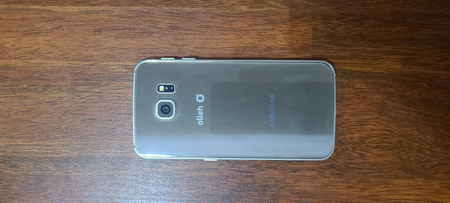 SAMSUNG S6edge sotiladi