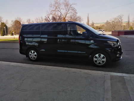 Transportniy usluga Miniven Hyundai H-1  Grand Starex