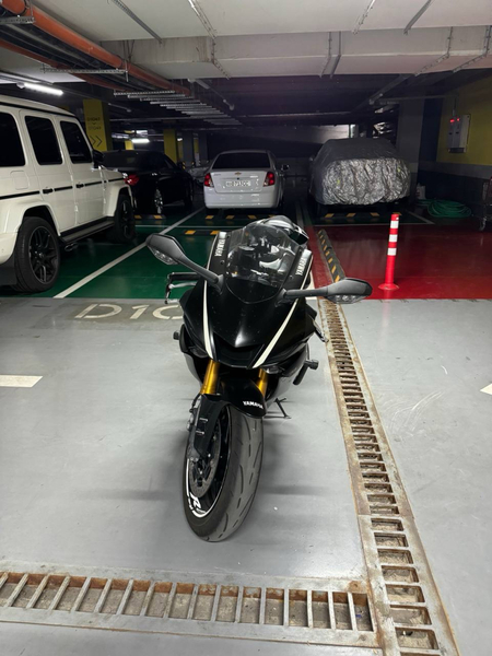 Мотоцикл Yamaha R6