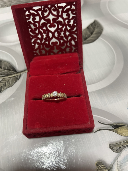 Kamplekt tilla uzu zire sotiladi