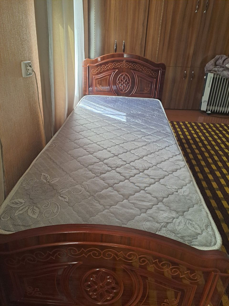 Диван с матрасом