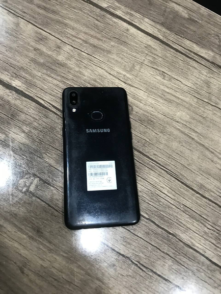 Samsung galaxy a10s sotiladi