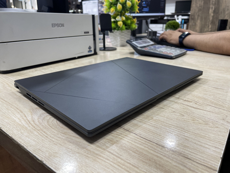 AsusZenbookQ410V Yangi
