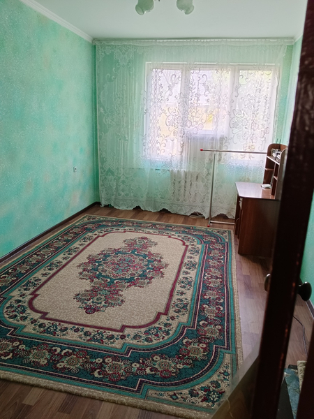 Продаю 2 комн 4 этаж 4 этажки.