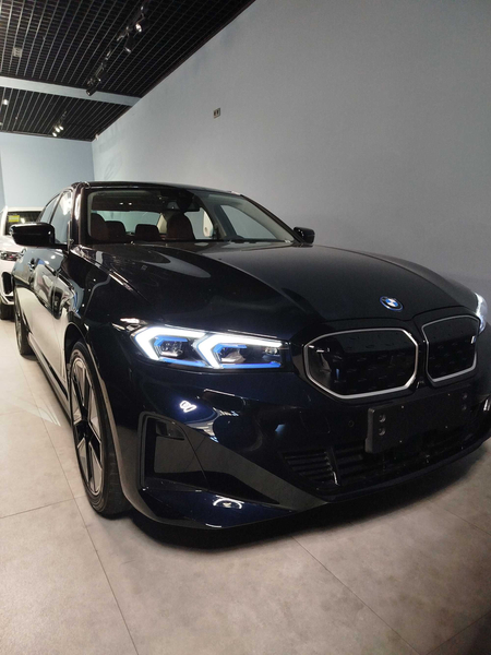 BMW i3 40L night sport edition full в наличии черный и белый цвет
