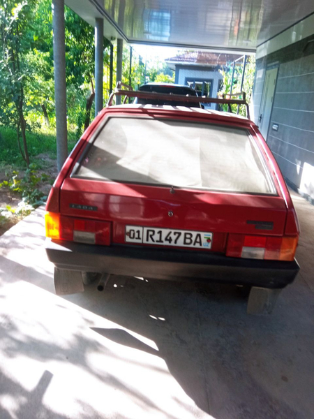 Автомобиль  ваз 2109
