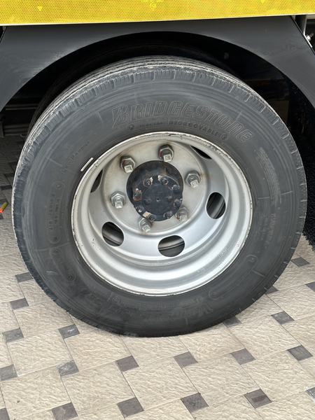 Isuzu 48.000 Probeg