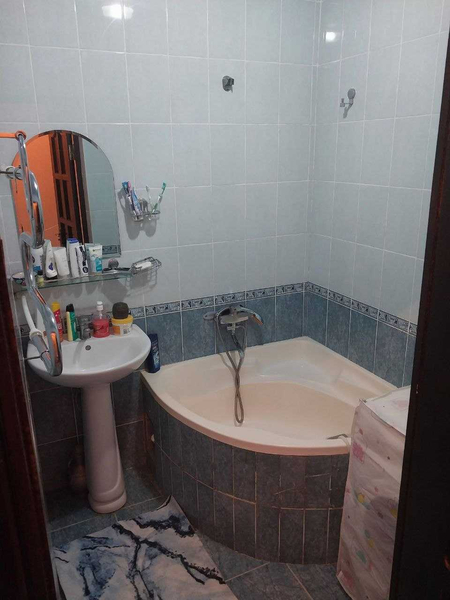 Продается квартира на Юнус абаде 19 3/2/5 ID:LR 39