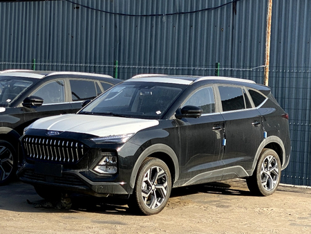 Jac JS8/qora va oq/tayyor/1.5turbo
