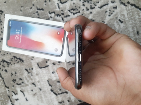 iPhone X ideal turo ton face bor