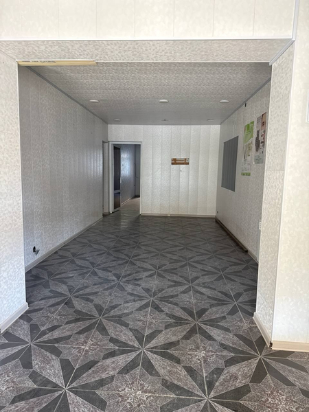 Shahar markazida, yaxshi joyda,ofis yer tulasi bilan sotiladi, 120kvm,