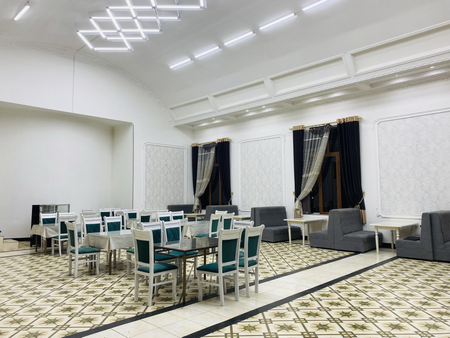 Kafe Arendaga beriladi