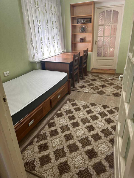 #1509 Продаю квартиру 4/3/4 Гостиница Россия с гаражом