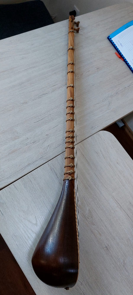 Tanbur sotiladi. Usta Anvar ishlari 2020