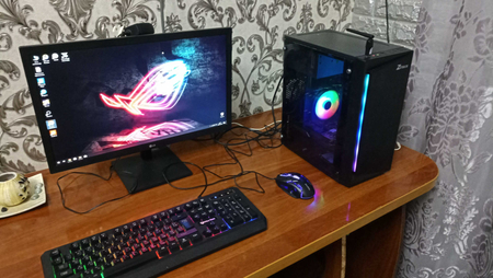 Мощный игровой! DDR 4  Девятого поколения RGB Комплект