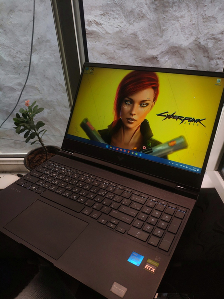 VICTUS GAMING. RTX™ 3050/16Gb/144Hz/DDR6. Мощный игровой.