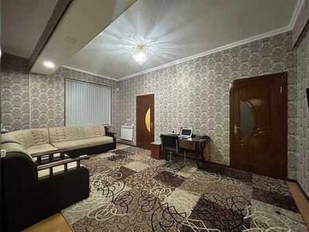 Продается 2х комнатная квартира переделенная на 3х,Район Сергели,ID951