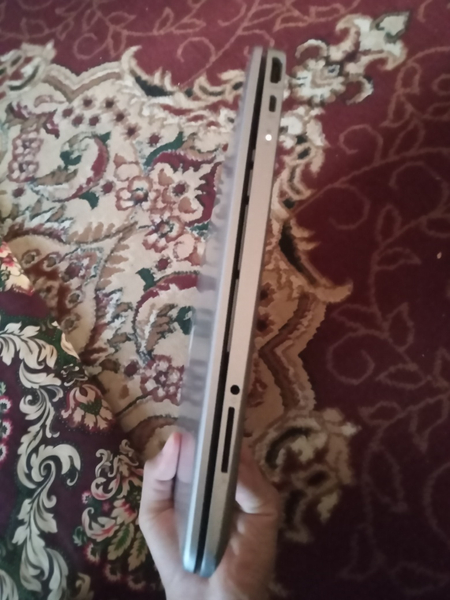 Noutbook HP Core i3 256