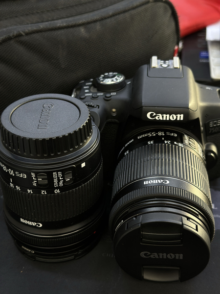 Canon EOS 750D srõchna