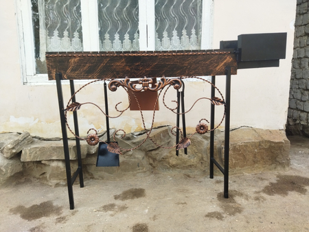 Shashlik koʻra mangal sotiladi yangi ishlatilmagan