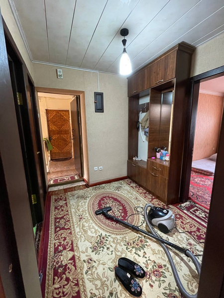 Продам квартиру 3/4/4 массив Ялангач