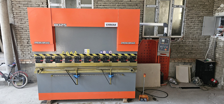 Листогиб 80Т×2500мм.(новая) Listagib stanok 80T×2500mm stanok