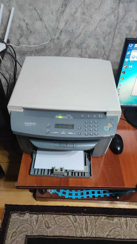 Продается  Canon MF 4010